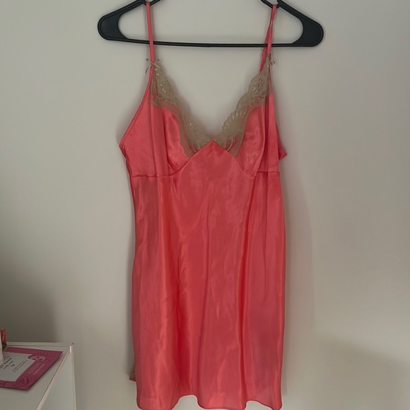 Intimates & Sleepwear | Super Cute Slip Dress | Poshmark